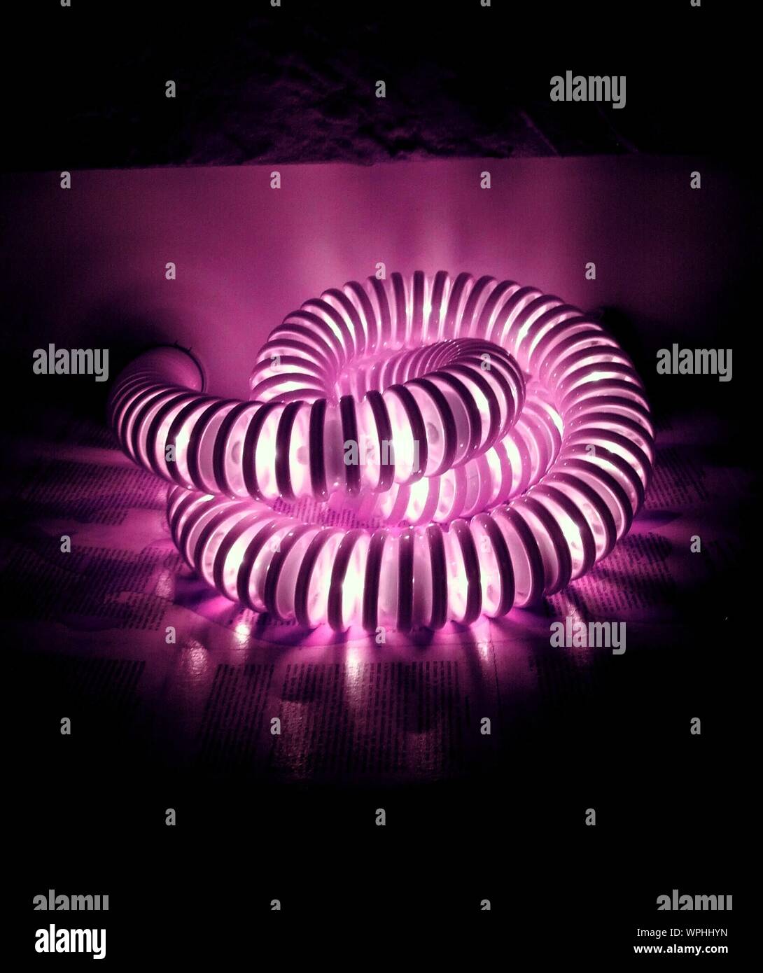 Purple wire hi-res stock photography and images - Alamy