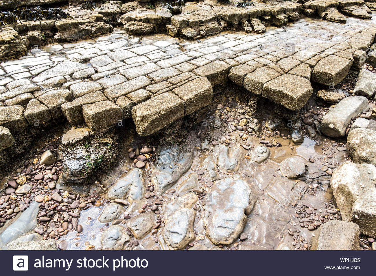 Fractures Geology High Resolution Stock Photography and Images - Alamy