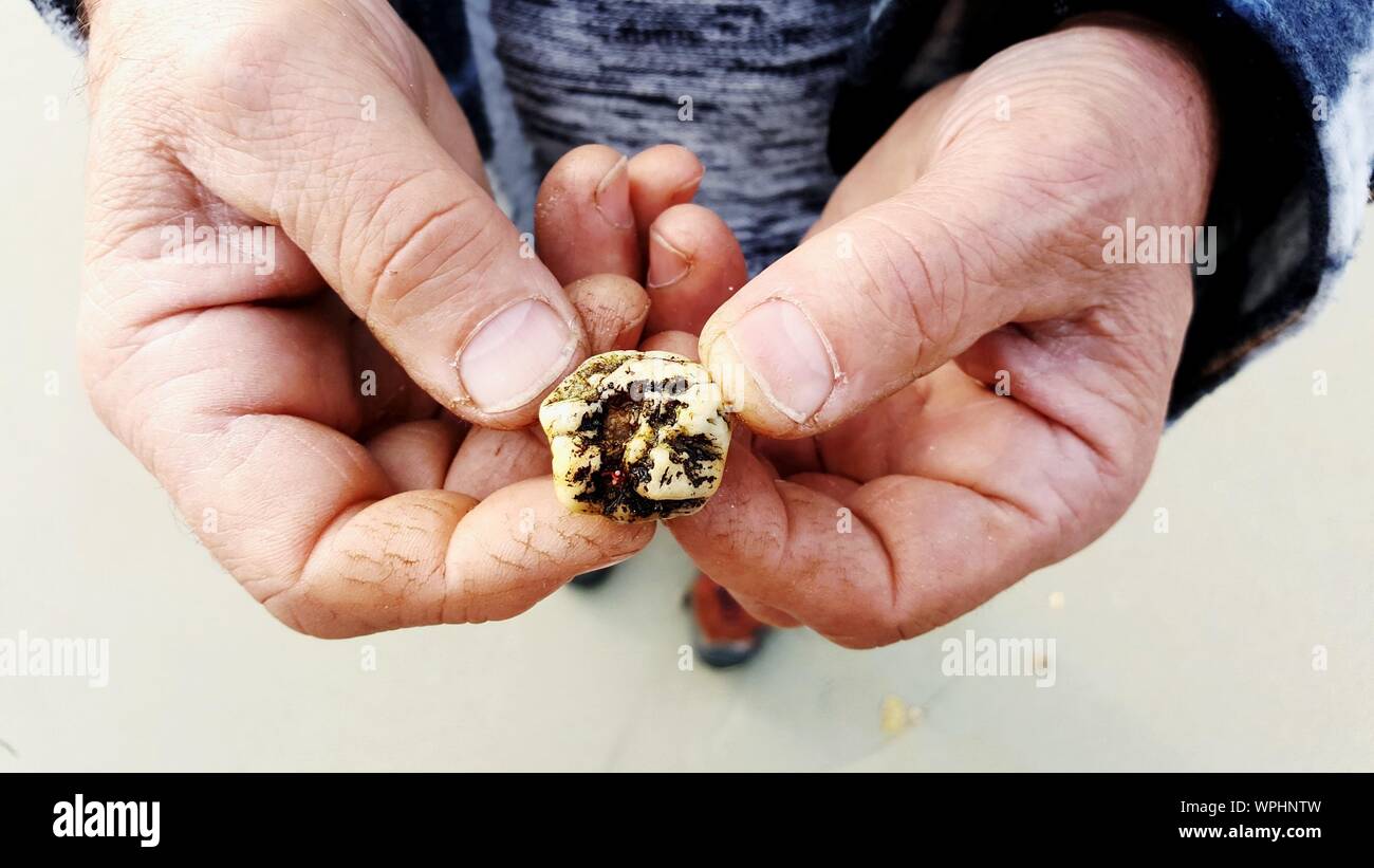 Broken Rock High Resolution Stock Photography and Images - Alamy