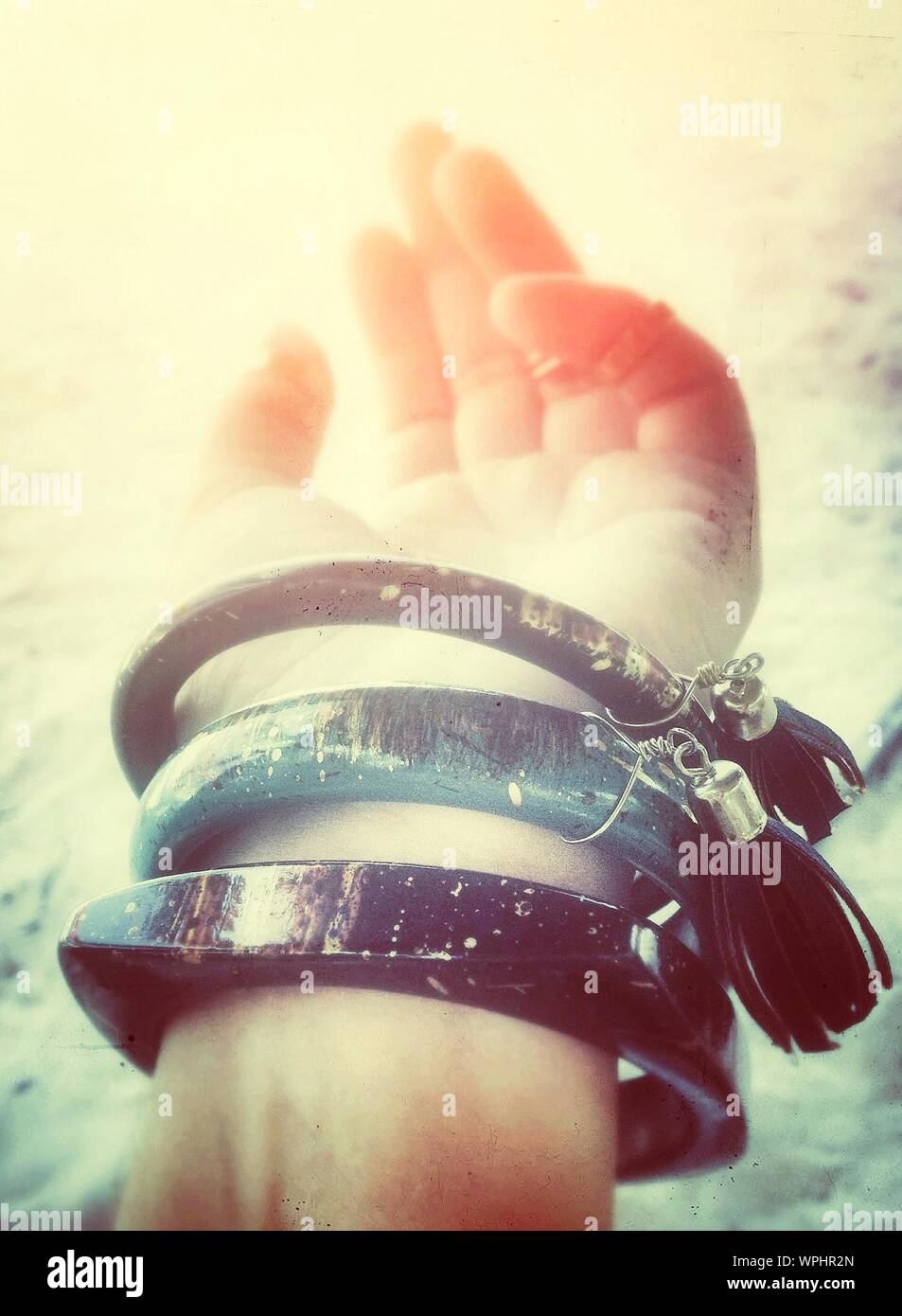 Hand bangles hi-res stock photography and images - Alamy