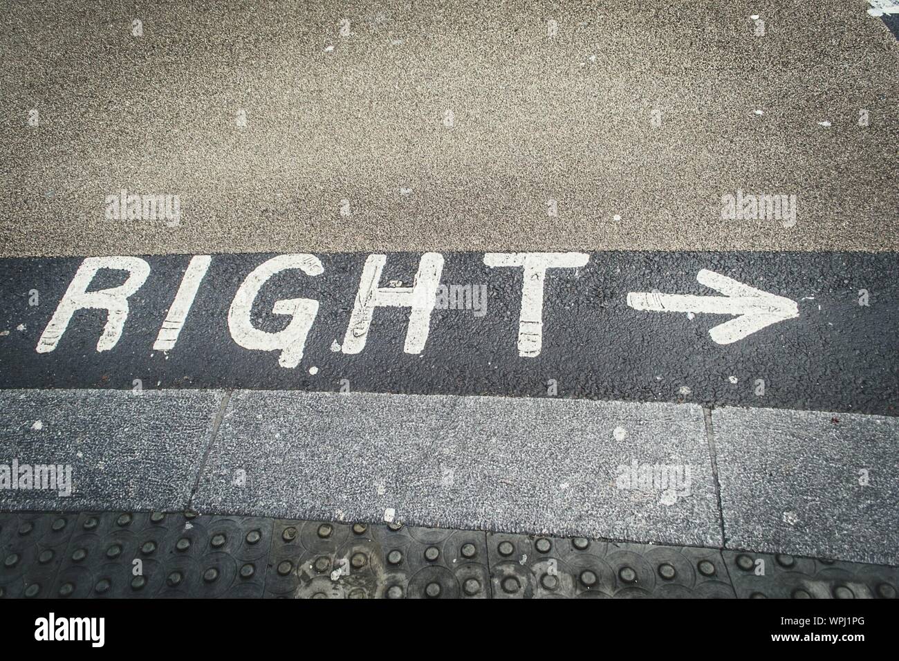 Arrow street hi-res stock photography and images - Alamy