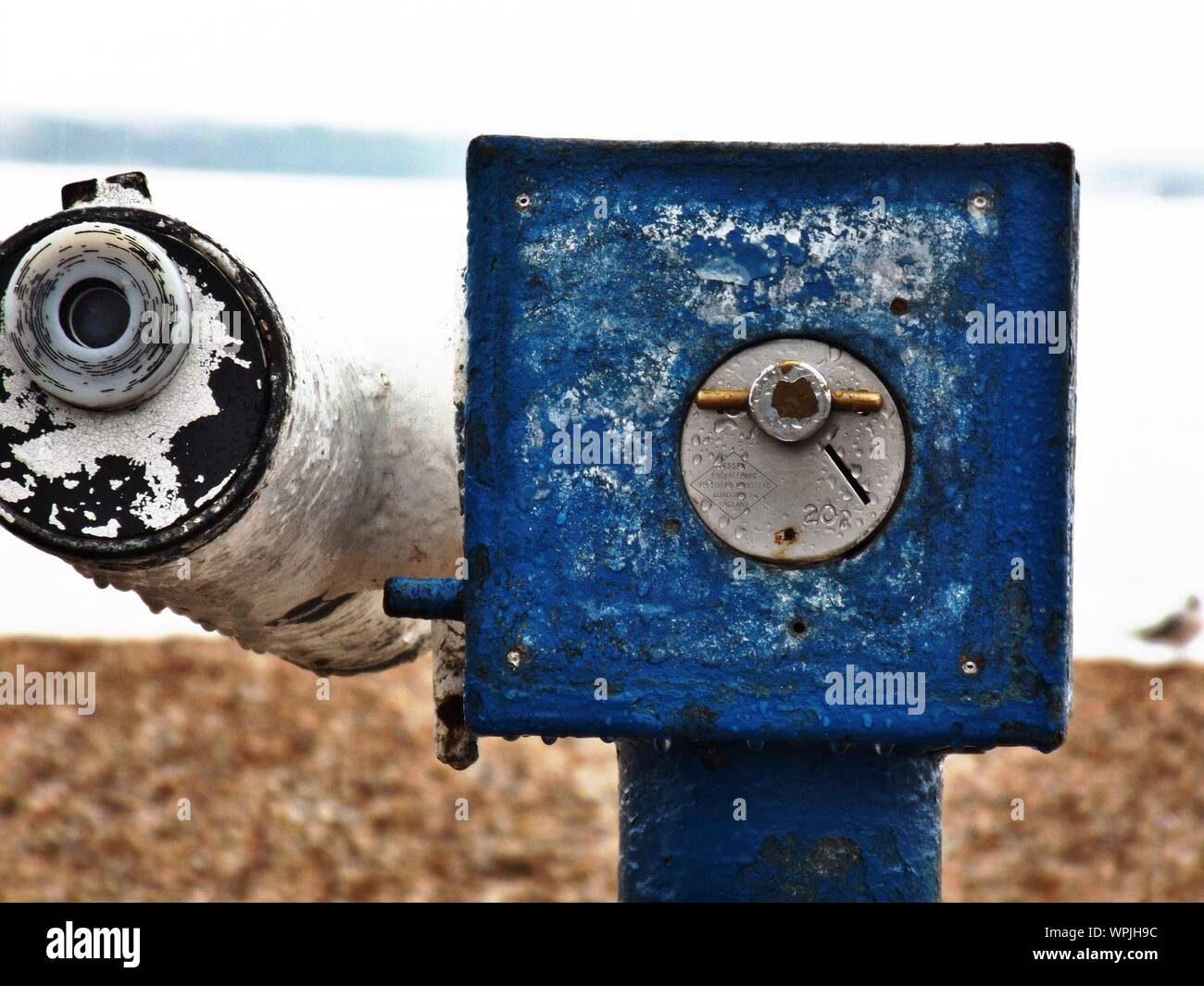 Focus on binocular hi-res stock photography and images - Alamy