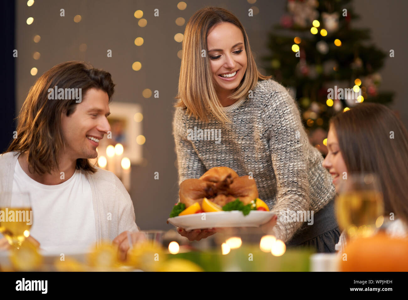 Woman turkey christmas dinner hi-res stock photography and images - Alamy
