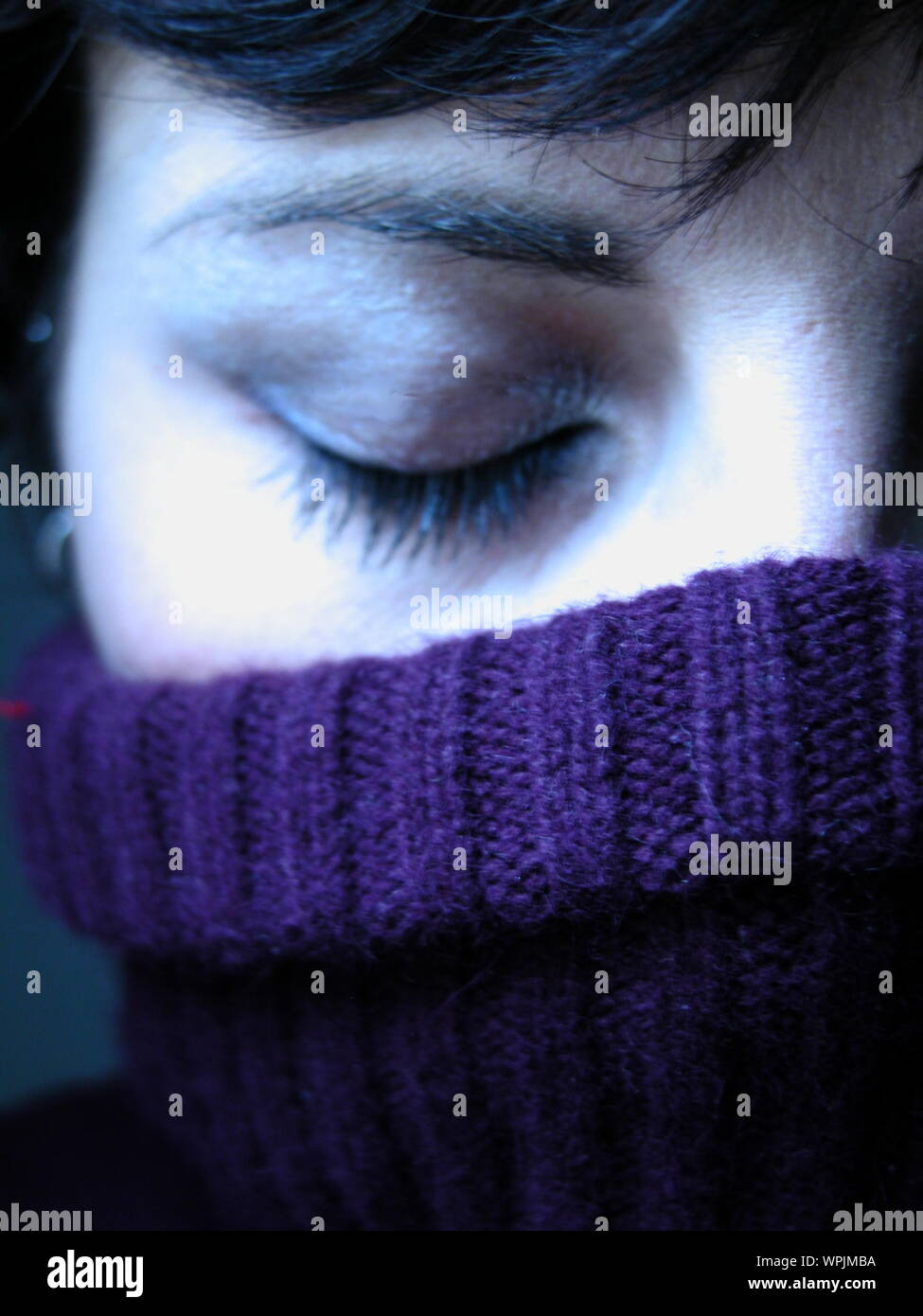 Women covered face hi-res stock photography and images - Alamy