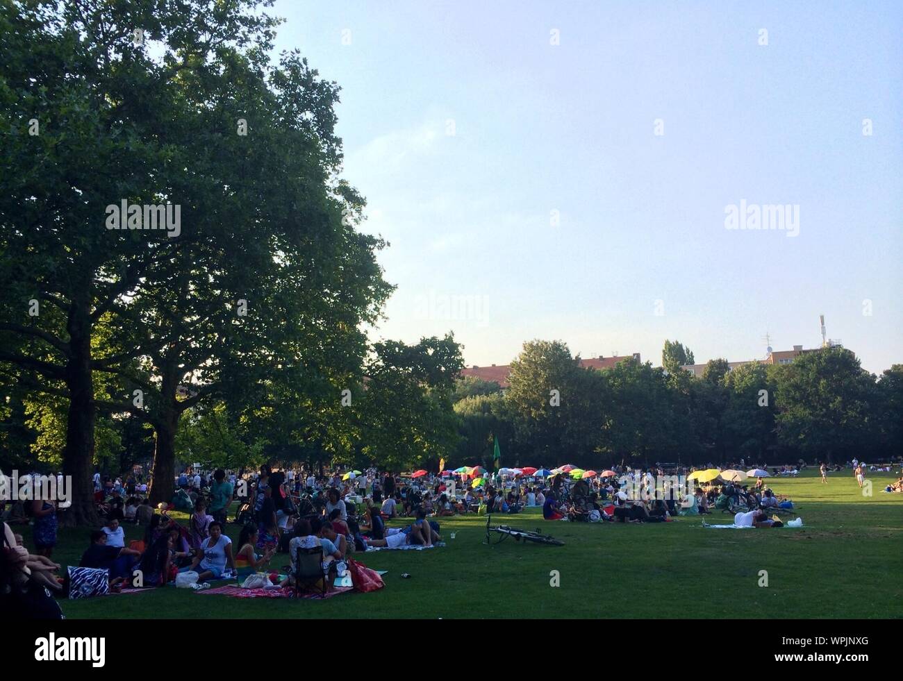 Picnic park hi-res stock photography and images - Alamy