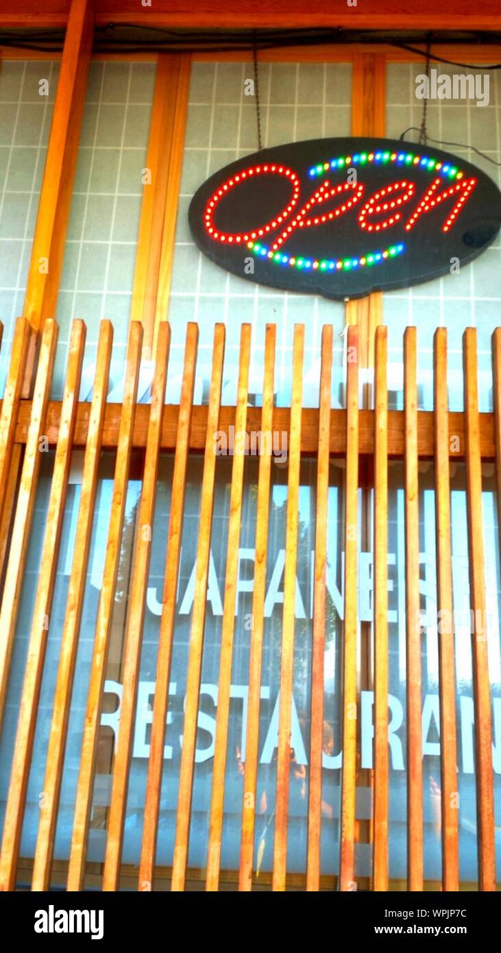 Restaurant open sign hi-res stock photography and images - Alamy