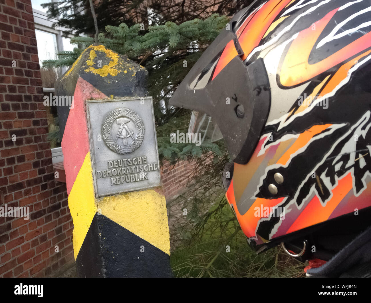 Wearing crash helmet hi-res stock photography and images - Alamy