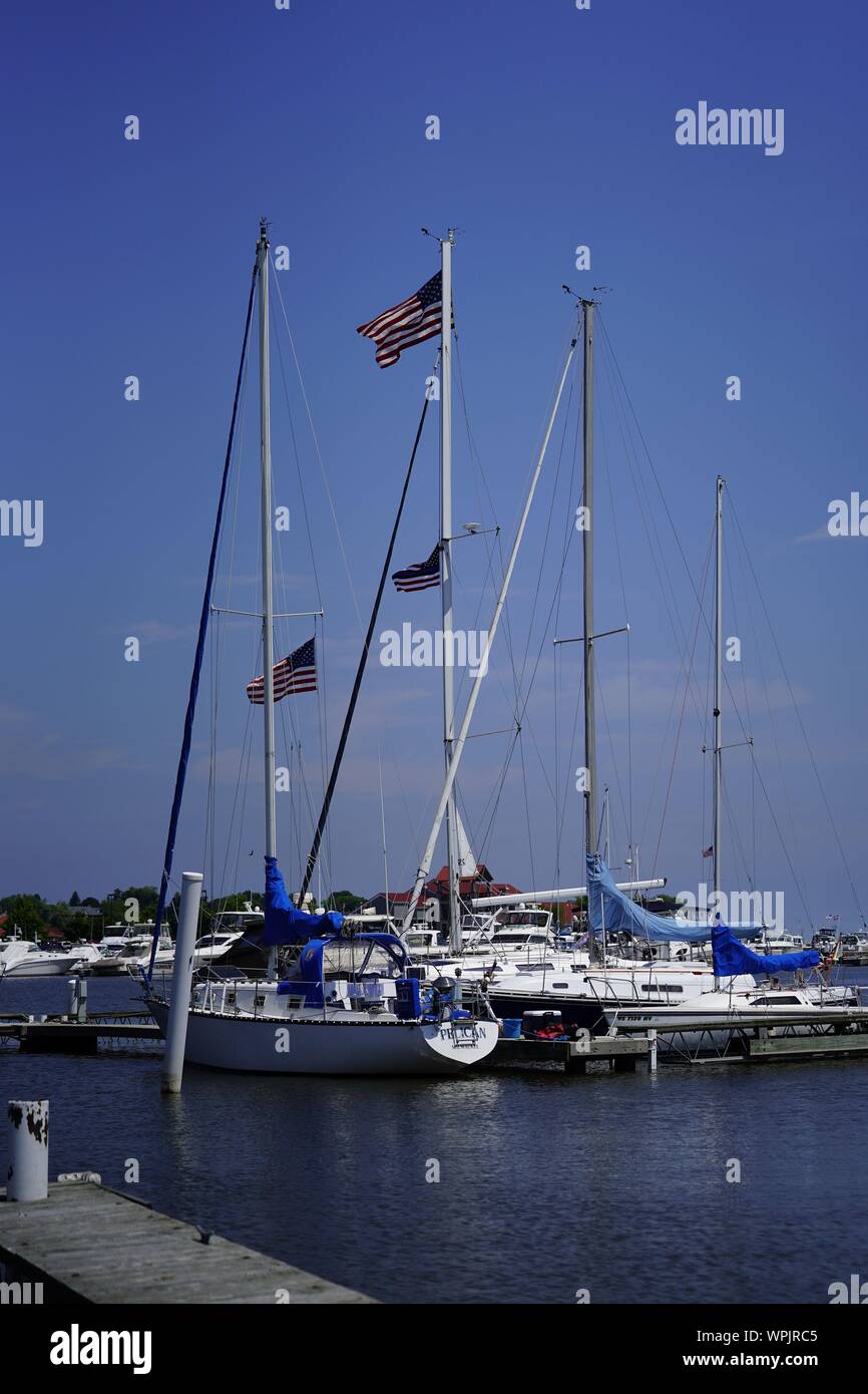 lake, lighthouse, morning, sheboygan, sunrise, wisconsin, blue harbor ...