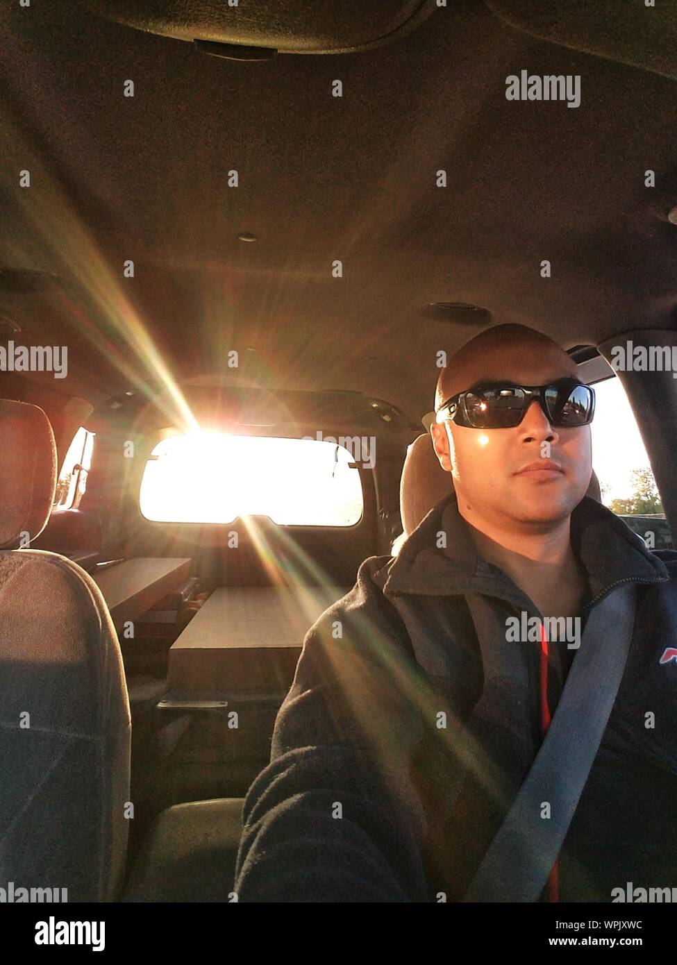 Man driving race car hi-res stock photography and images - Alamy