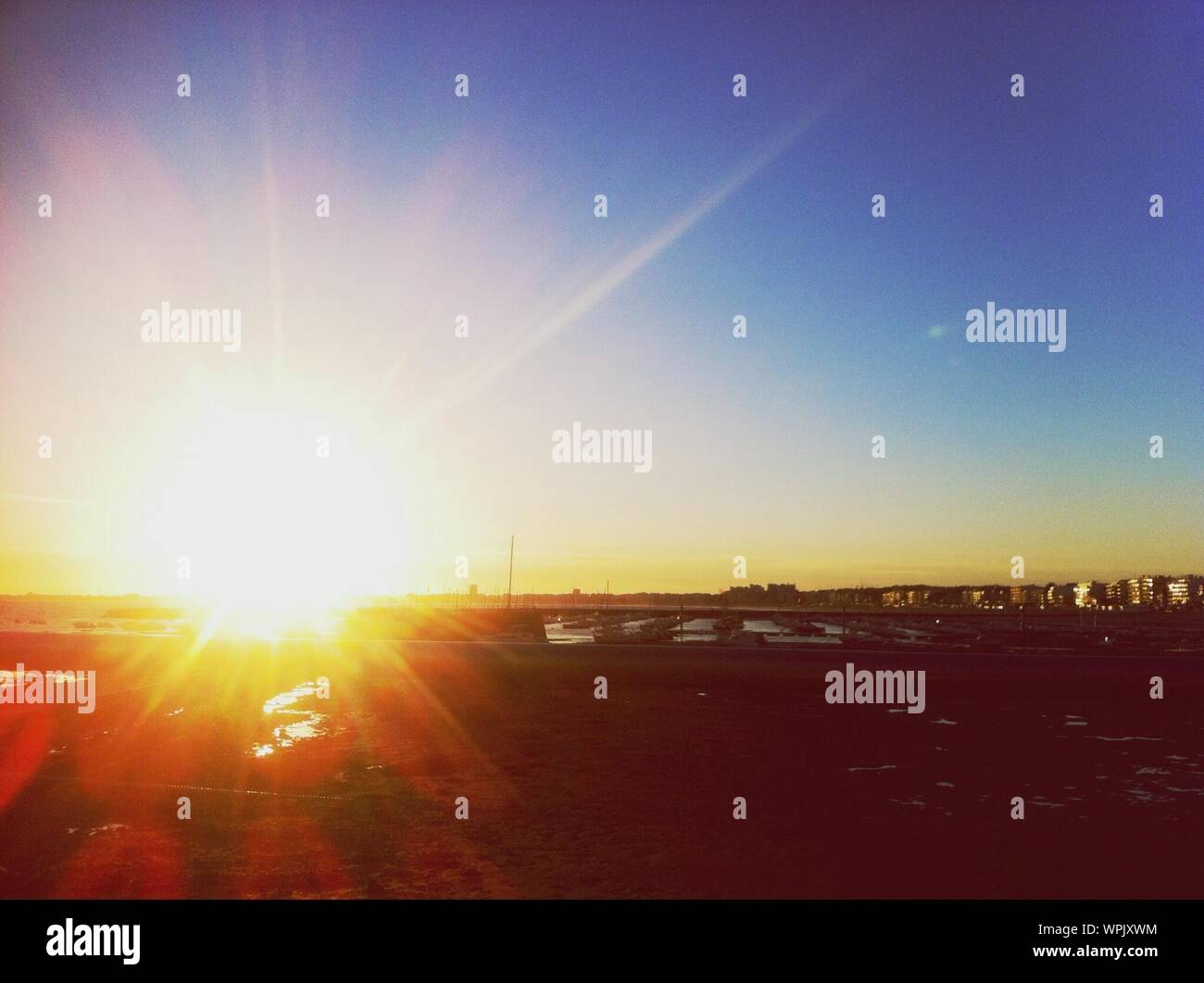 Strong sunlight hi-res stock photography and images - Alamy