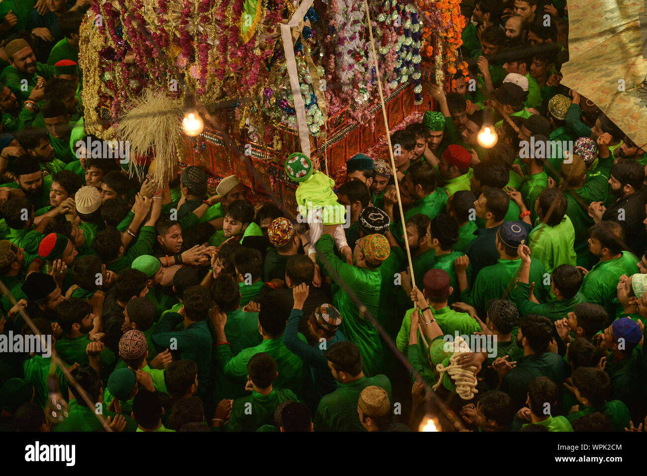 Khwaja moinuddin chishti hi-res stock photography and images - Alamy Khwaja moinuddin chishti hi-res stock photography and images - Alamy