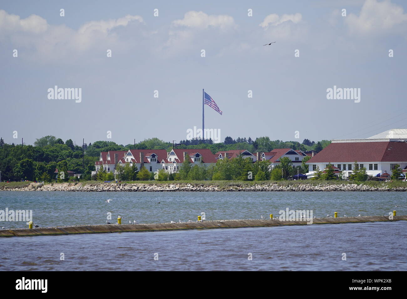 lake, lighthouse, morning, sheboygan, sunrise, wisconsin, blue harbor ...
