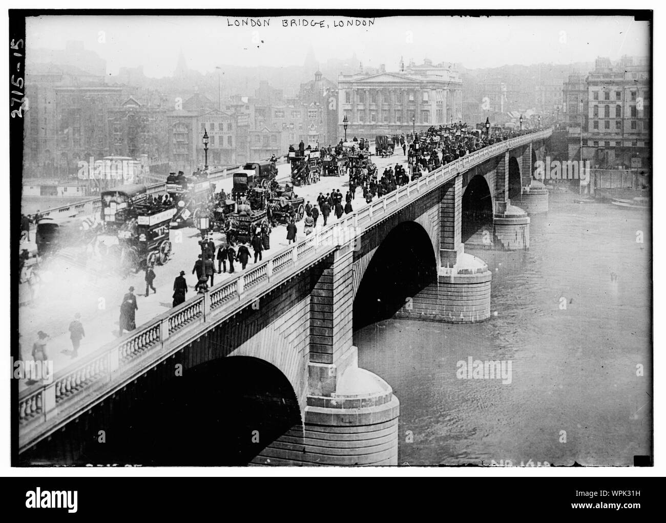 River thames london bridge Cut Out Stock Images & Pictures - Alamy