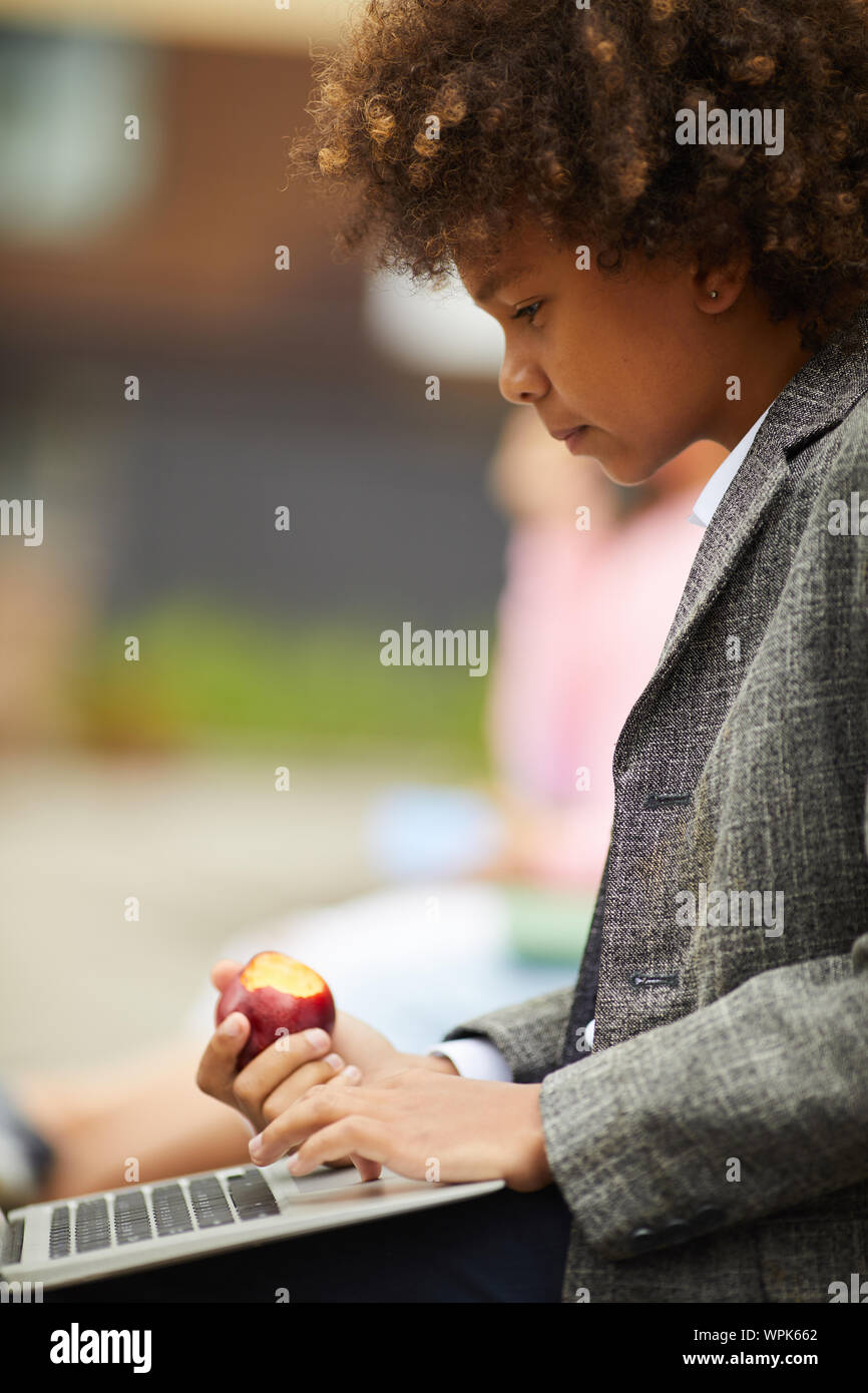 African school children laptop hi-res stock photography and images - Alamy