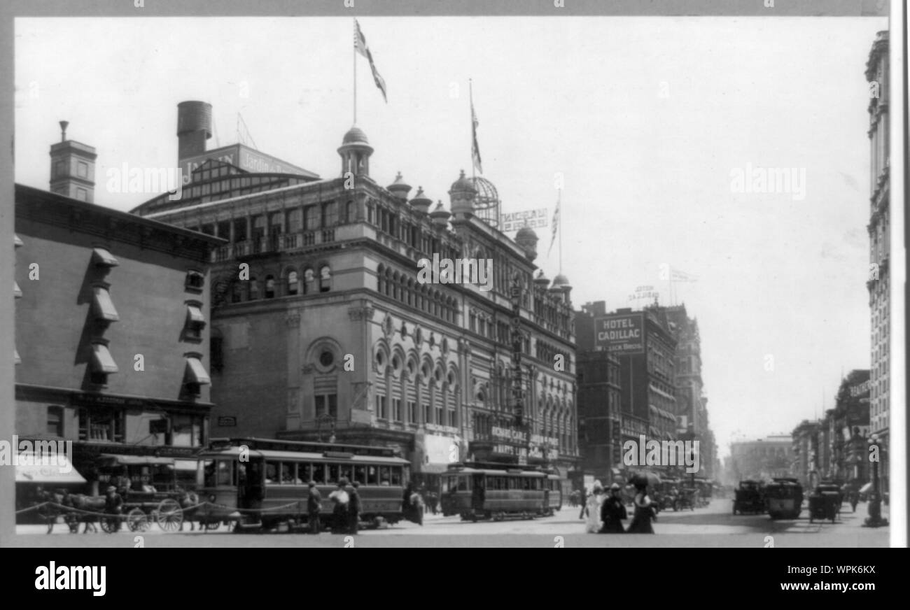 Long acre Black and White Stock Photos & Images - Alamy