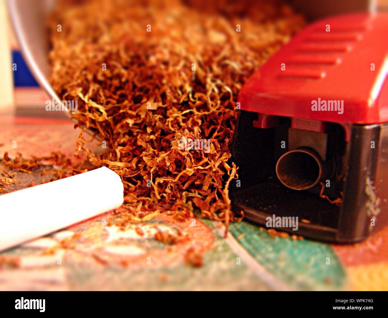 Tobacco machine hi-res stock photography and images - Alamy