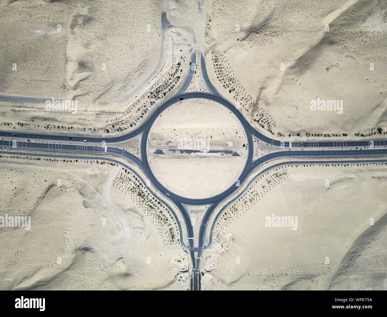 Desert circle hi-res stock photography and images - Alamy