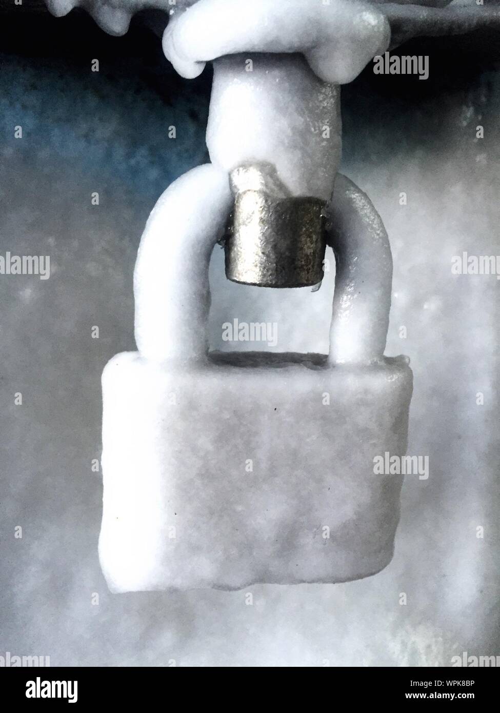 Snow lock hi-res stock photography and images - Alamy