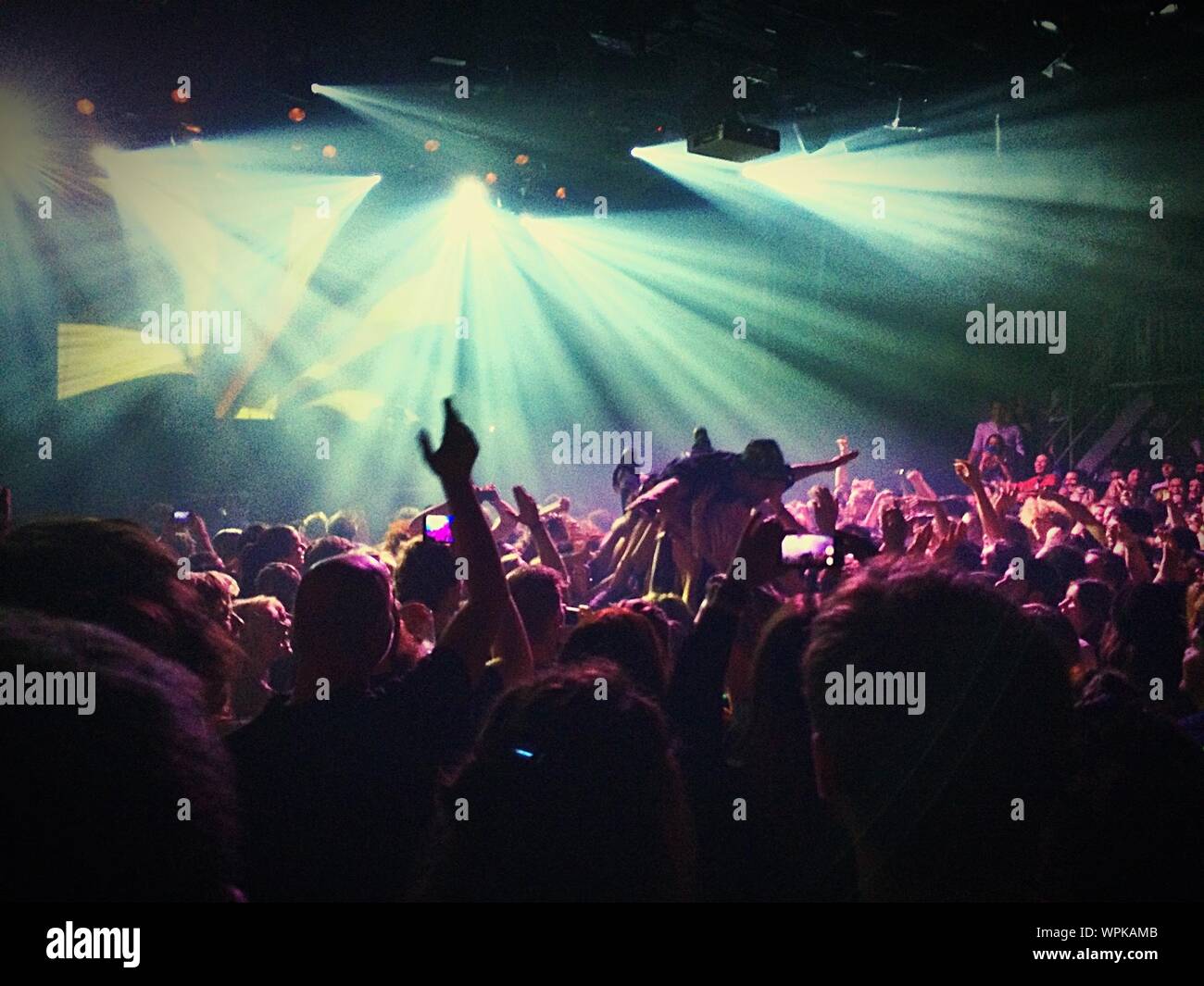 Large group surfing hi-res stock photography and images - Alamy