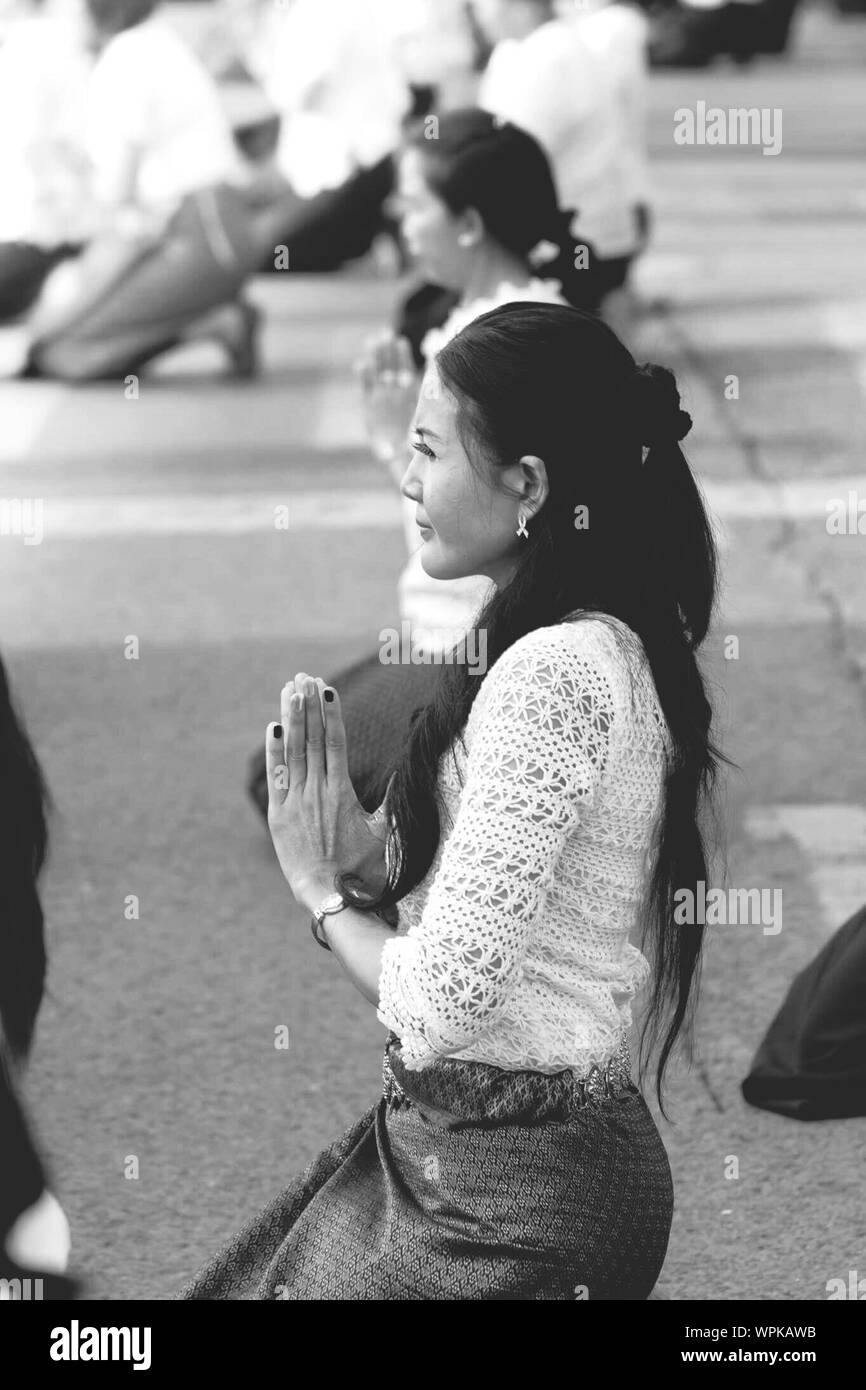 Praying hands side view on hi-res stock photography and images - Alamy