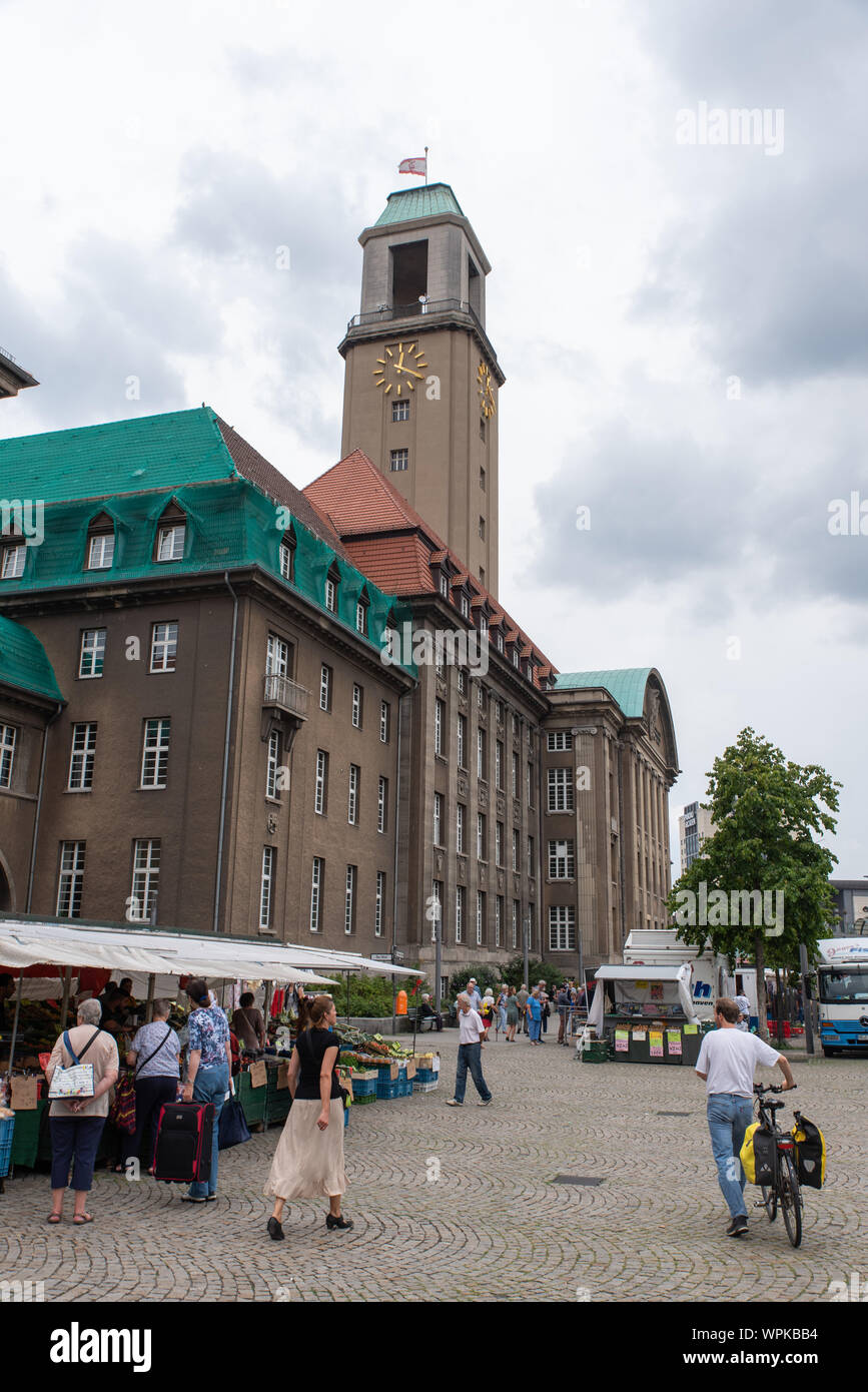 Rathaus spandau hi-res stock photography and images - Alamy