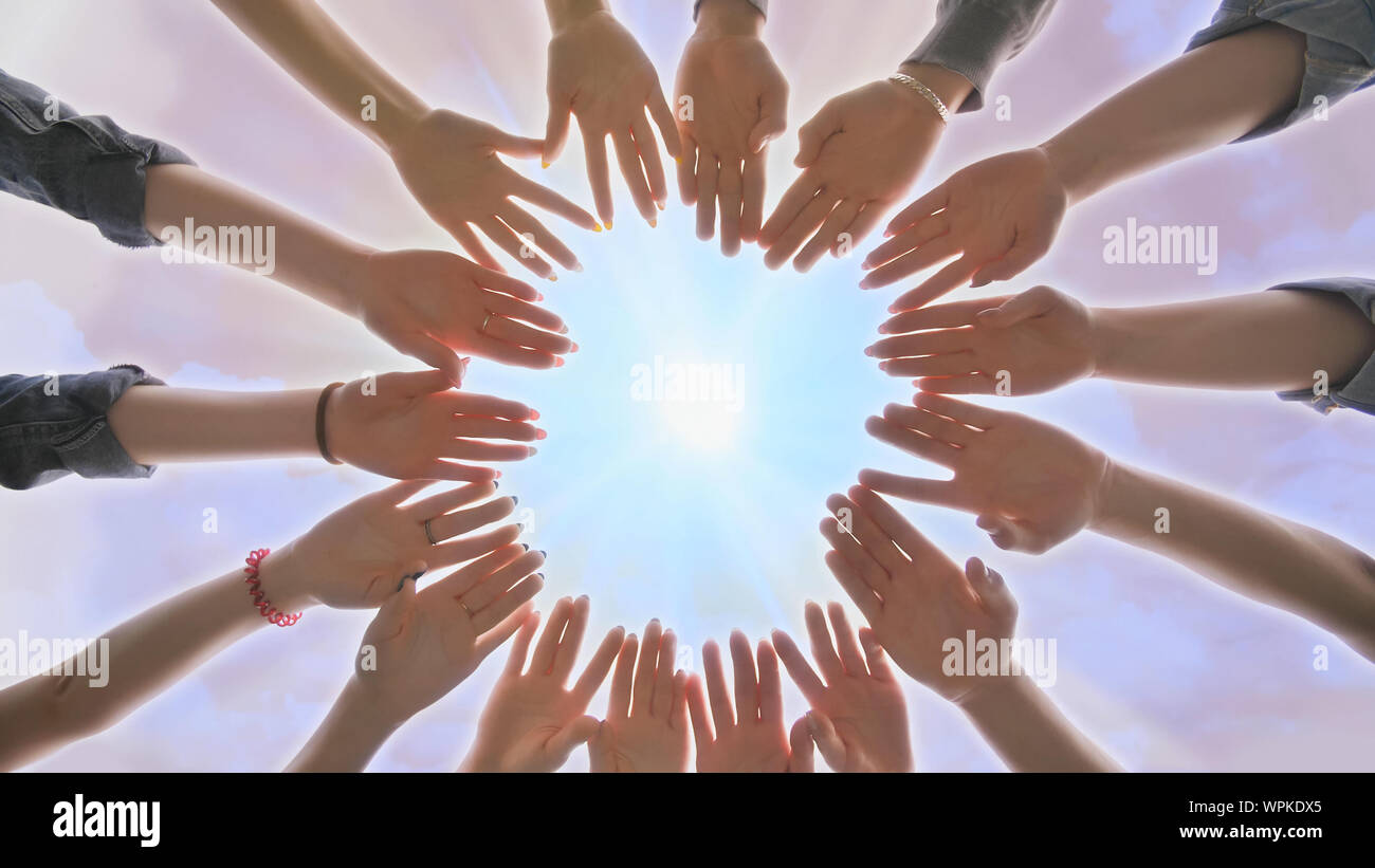 Join hands circle hi-res stock photography and images - Alamy