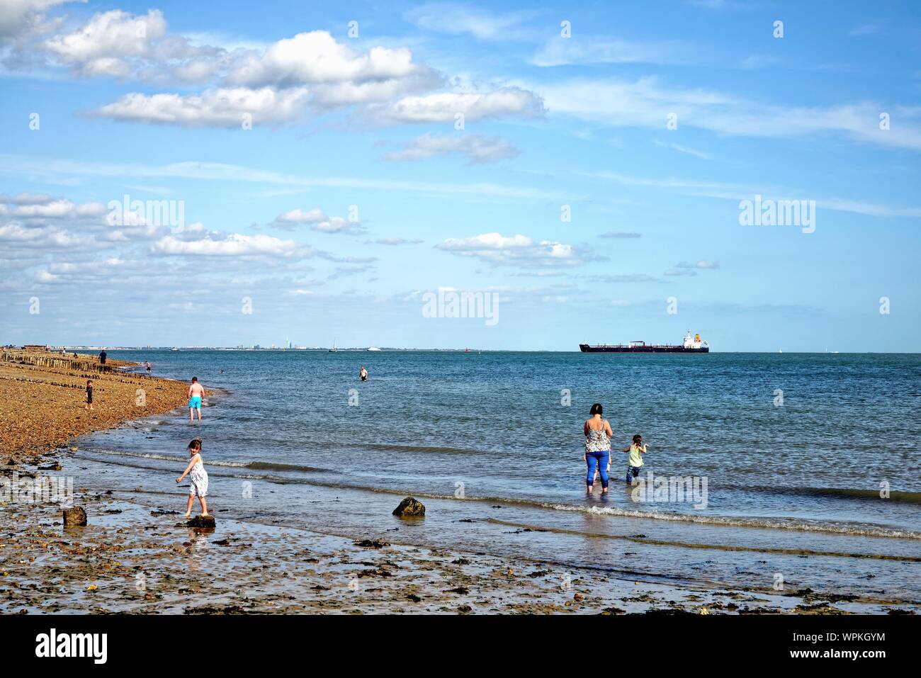 The beach at Lepe country park on a sunny summers evening Hampshire ...