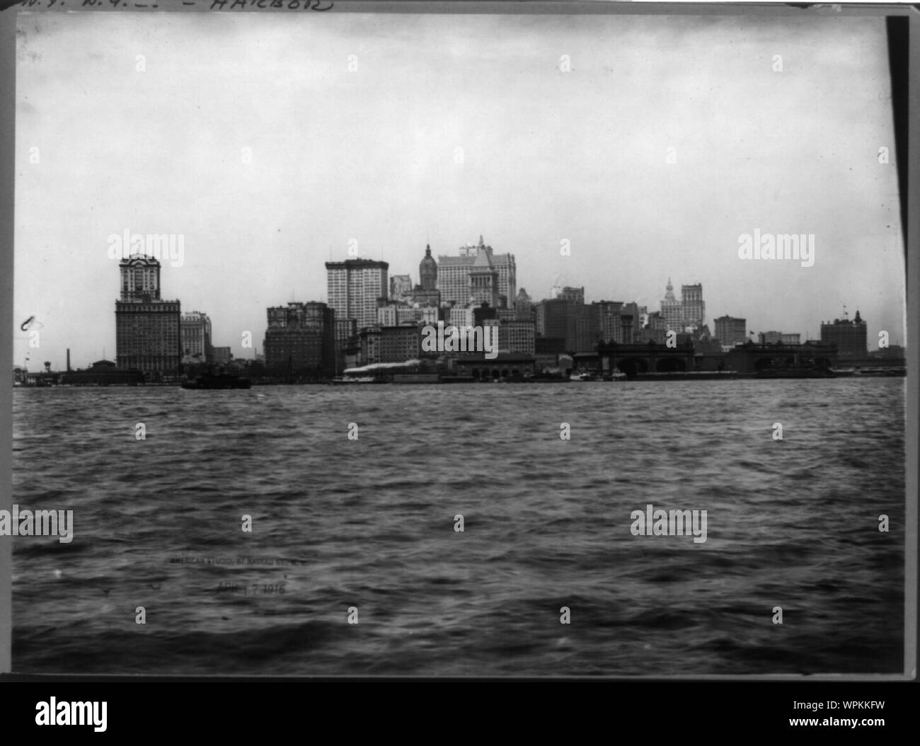 Bay new york from Black and White Stock Photos & Images - Alamy