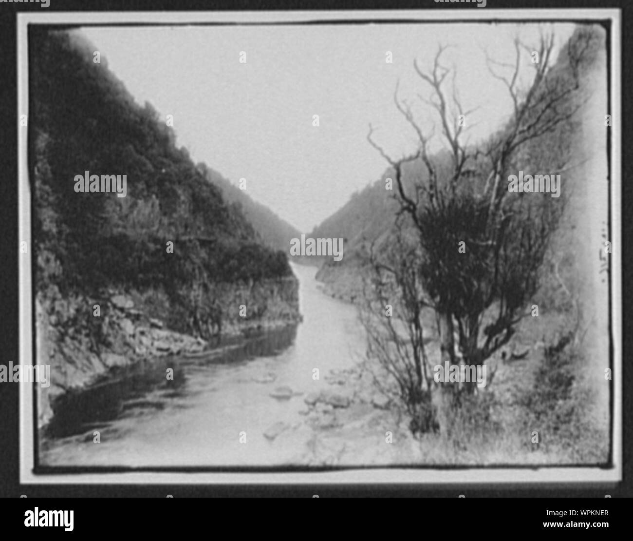 Gorge railroad Black and White Stock Photos & Images - Alamy