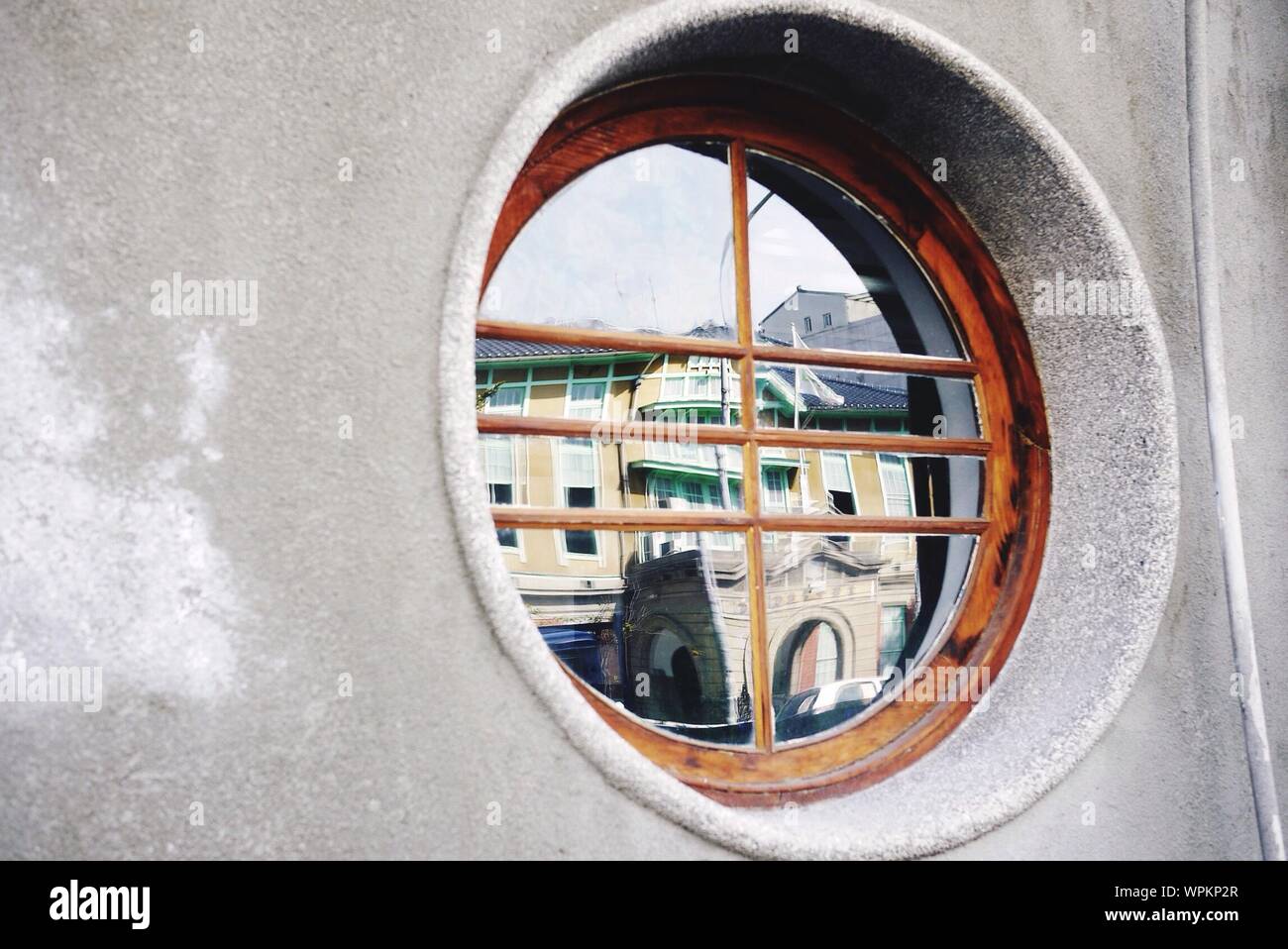 Circular Glass Building High Resolution Stock Photography and Images ...