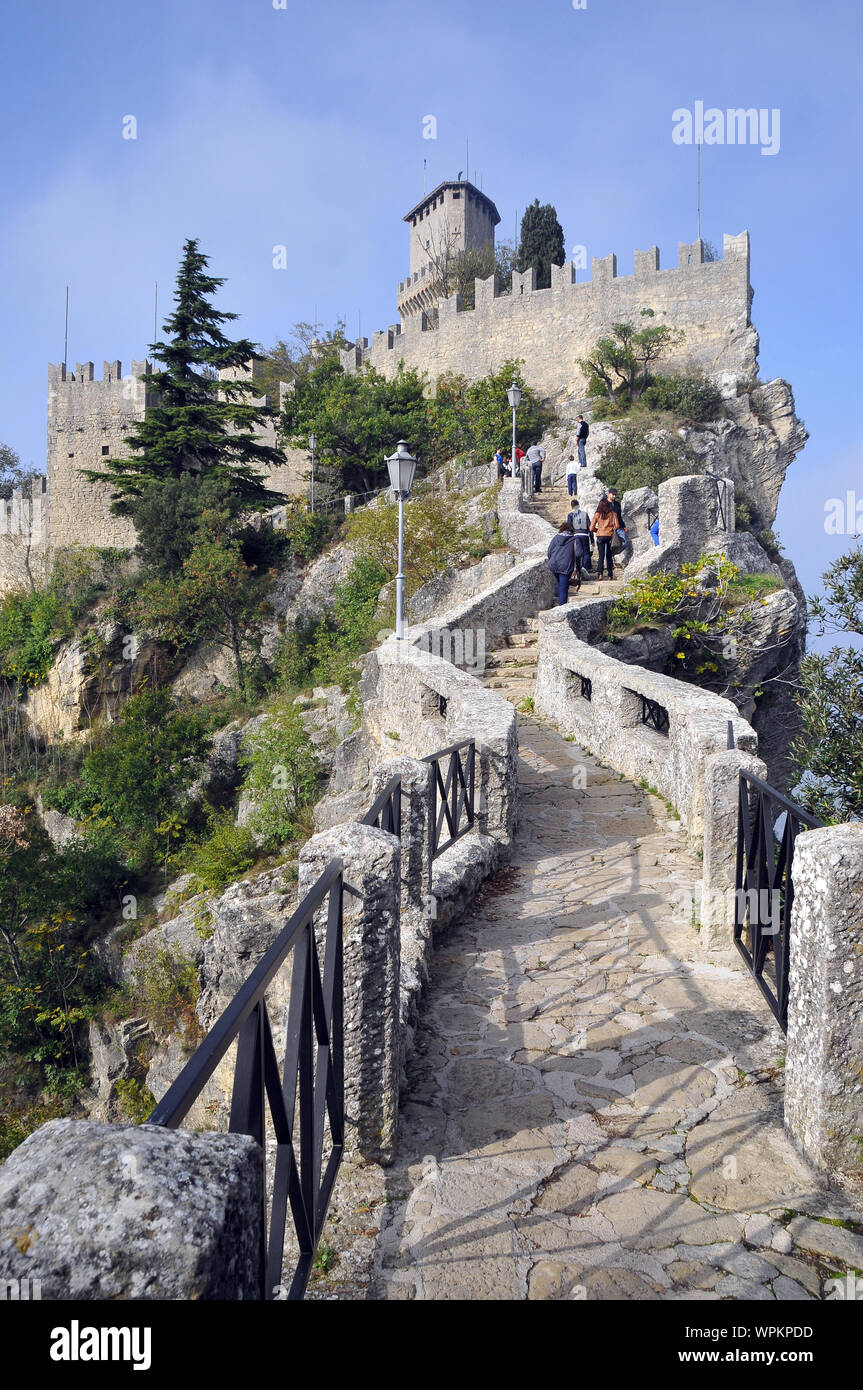 The first tower la rocca o guaita fortress hi-res stock photography and ...