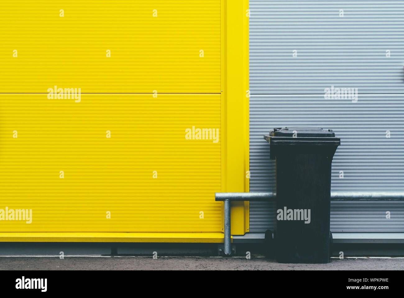 Industrial bin hi-res stock photography and images - Alamy