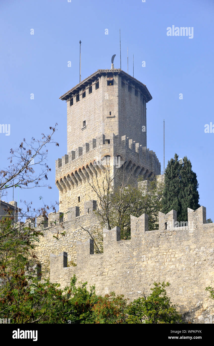 The first tower la rocca o guaita fortress hi-res stock photography and ...