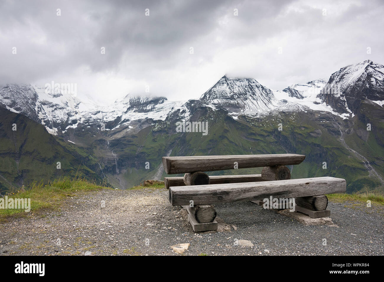 Structure snow hi-res stock photography and images - Alamy