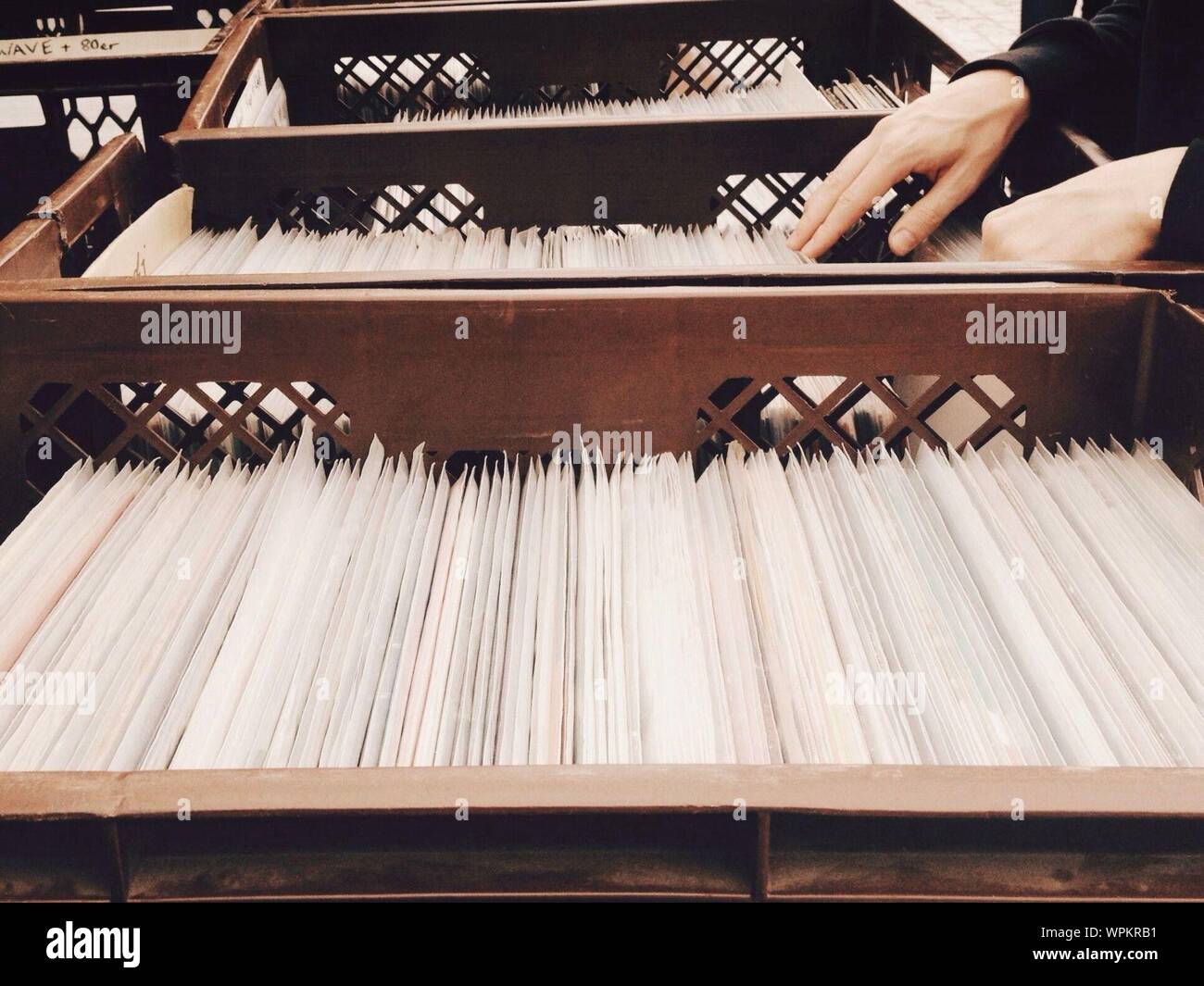 File shelf hi-res stock photography and images - Alamy