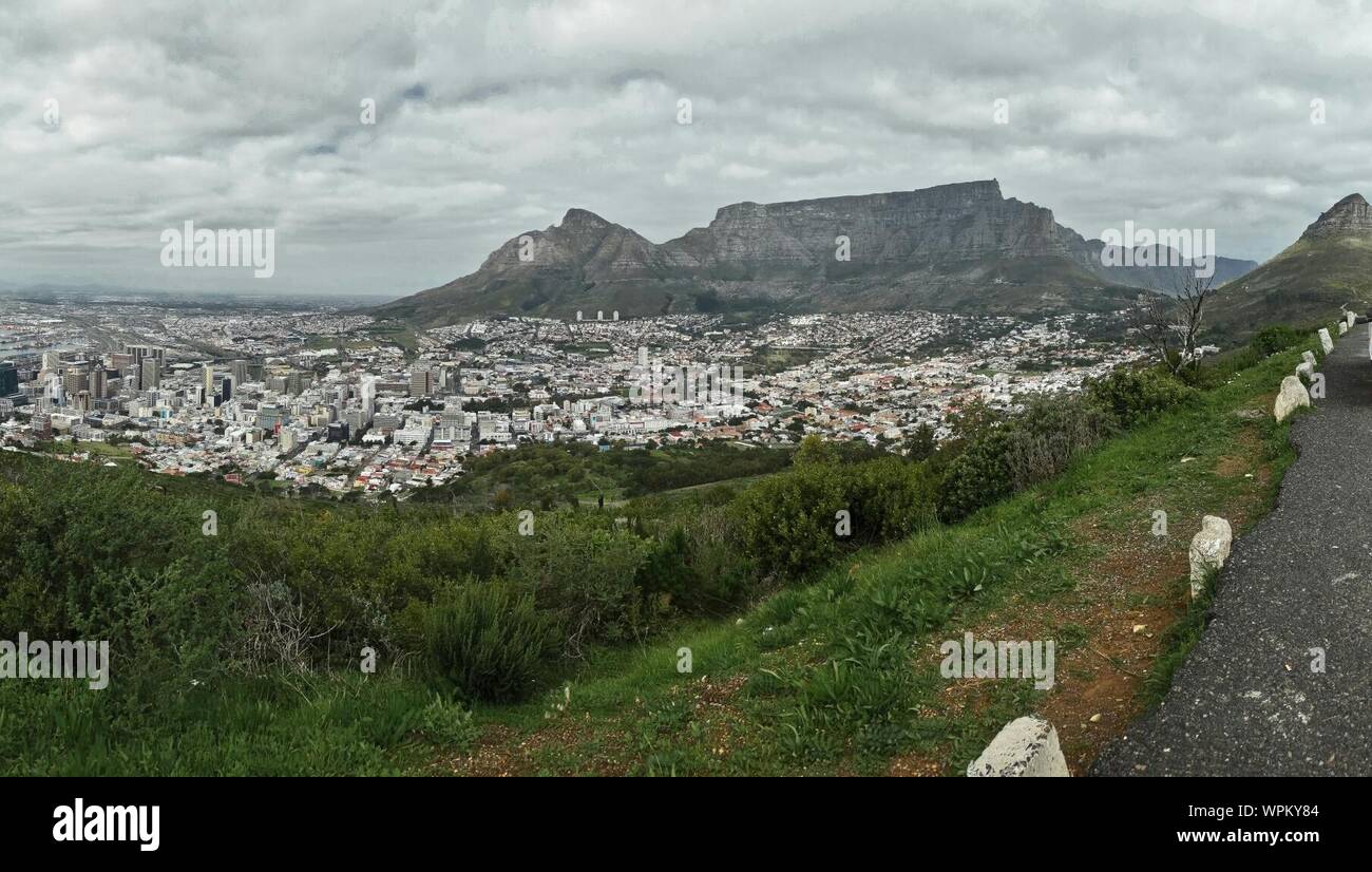 Over crowded mountain hi-res stock photography and images - Alamy