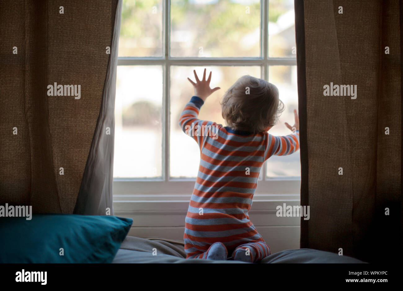 Plane curtain hi-res stock photography and images - Alamy