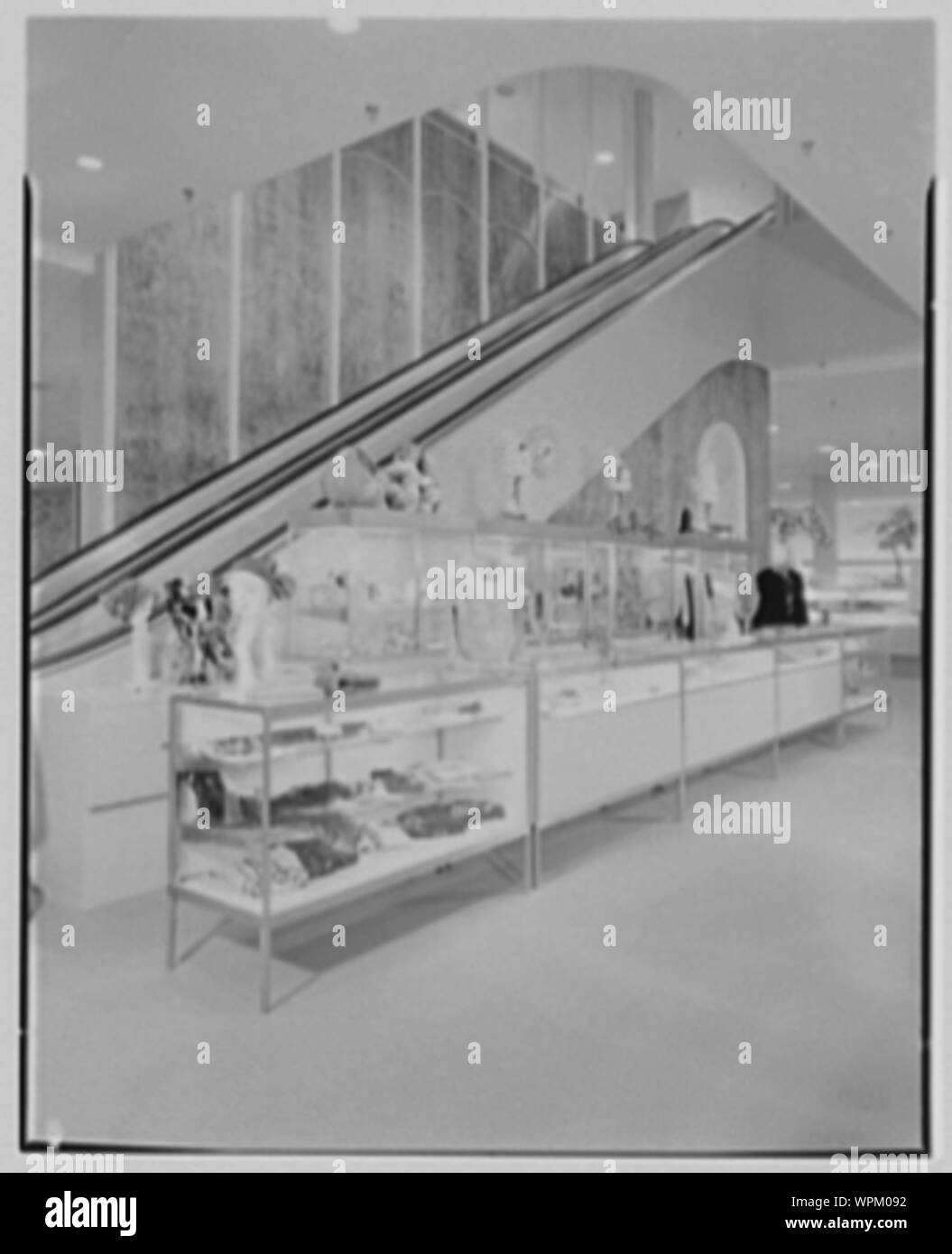 Lord & Taylor, business in Washington, D.C Stock Photo - Alamy