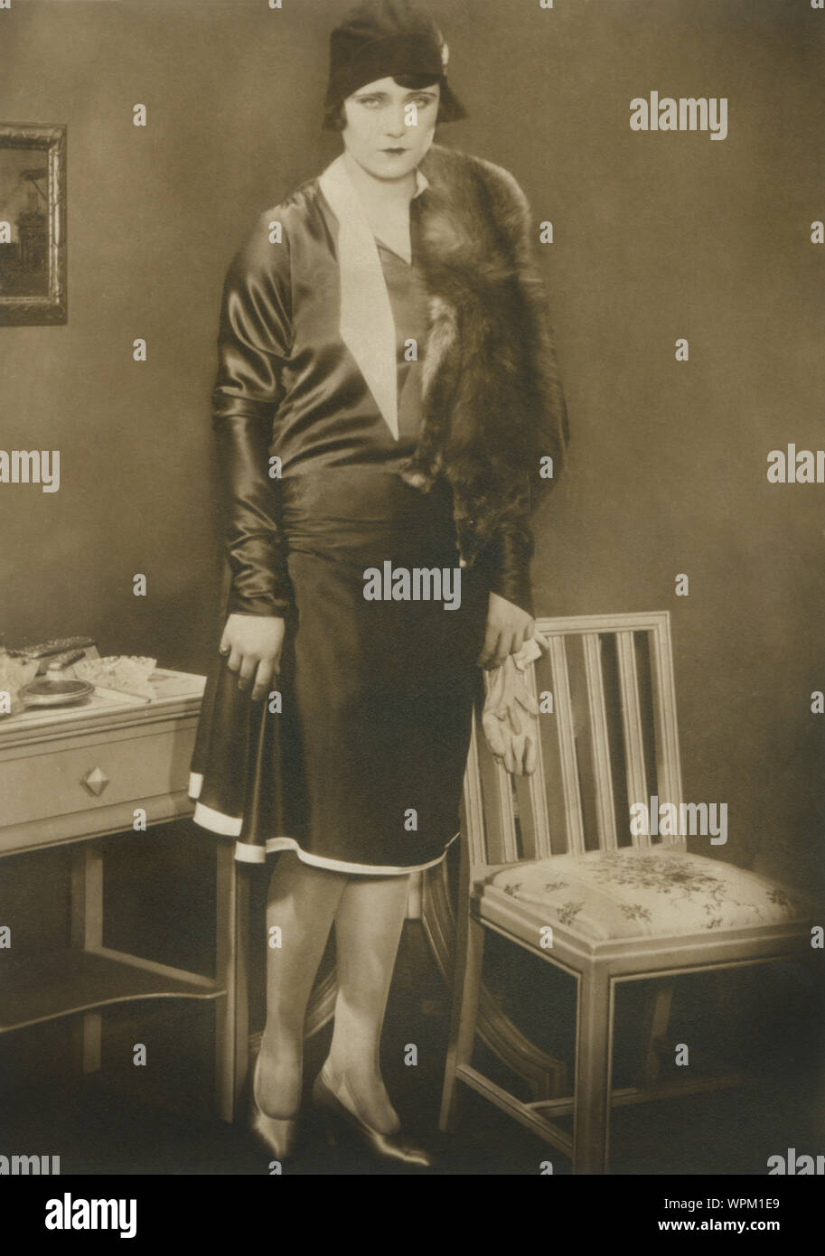 Actress Olga Chekhova, Full-Length Publicity Portrait, 1920's Stock ...