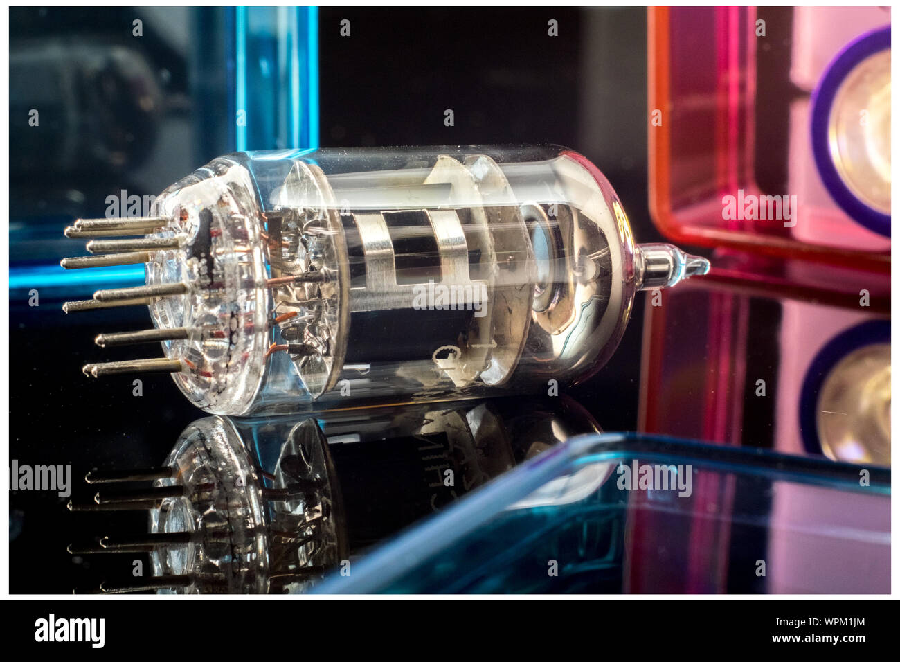 12ax7 Vacuum Tube Stock Photo - Alamy