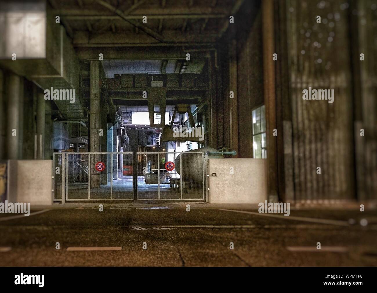 Air gate hi-res stock photography and images - Alamy