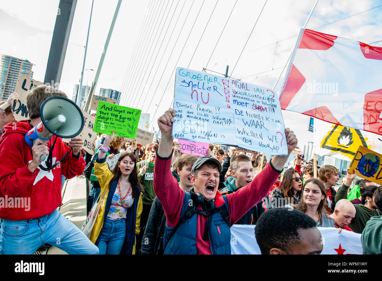 Famous placard hi-res stock photography and images - Alamy