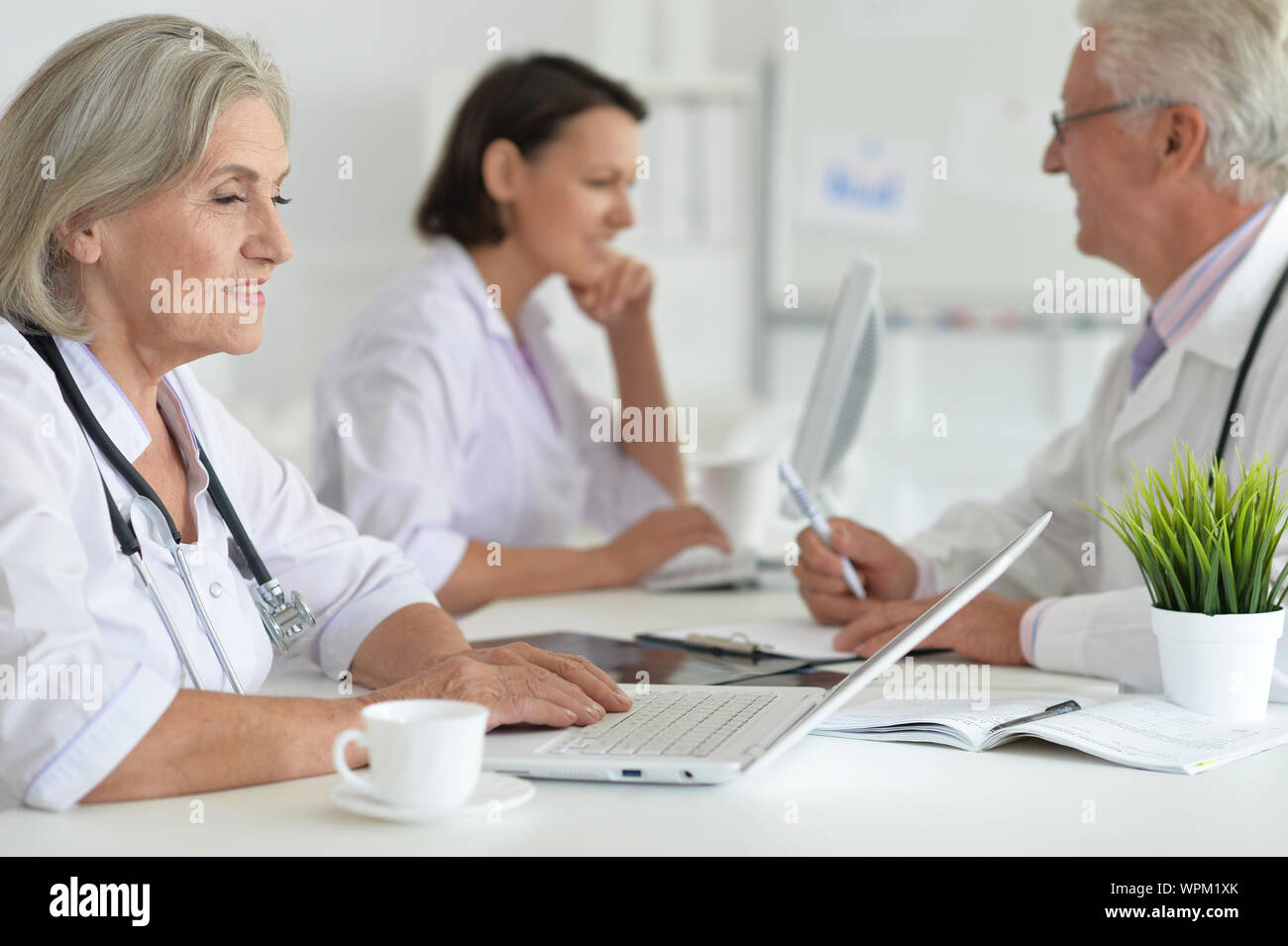 Professional wisdom hi-res stock photography and images - Alamy