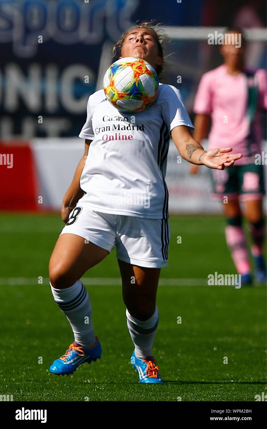 Sara tui hi-res stock photography and images - Alamy