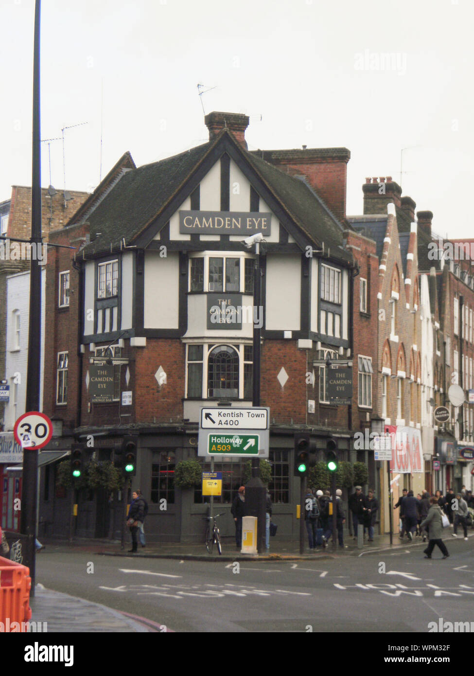 Pubs in the london borough of camden hi-res stock photography and ...