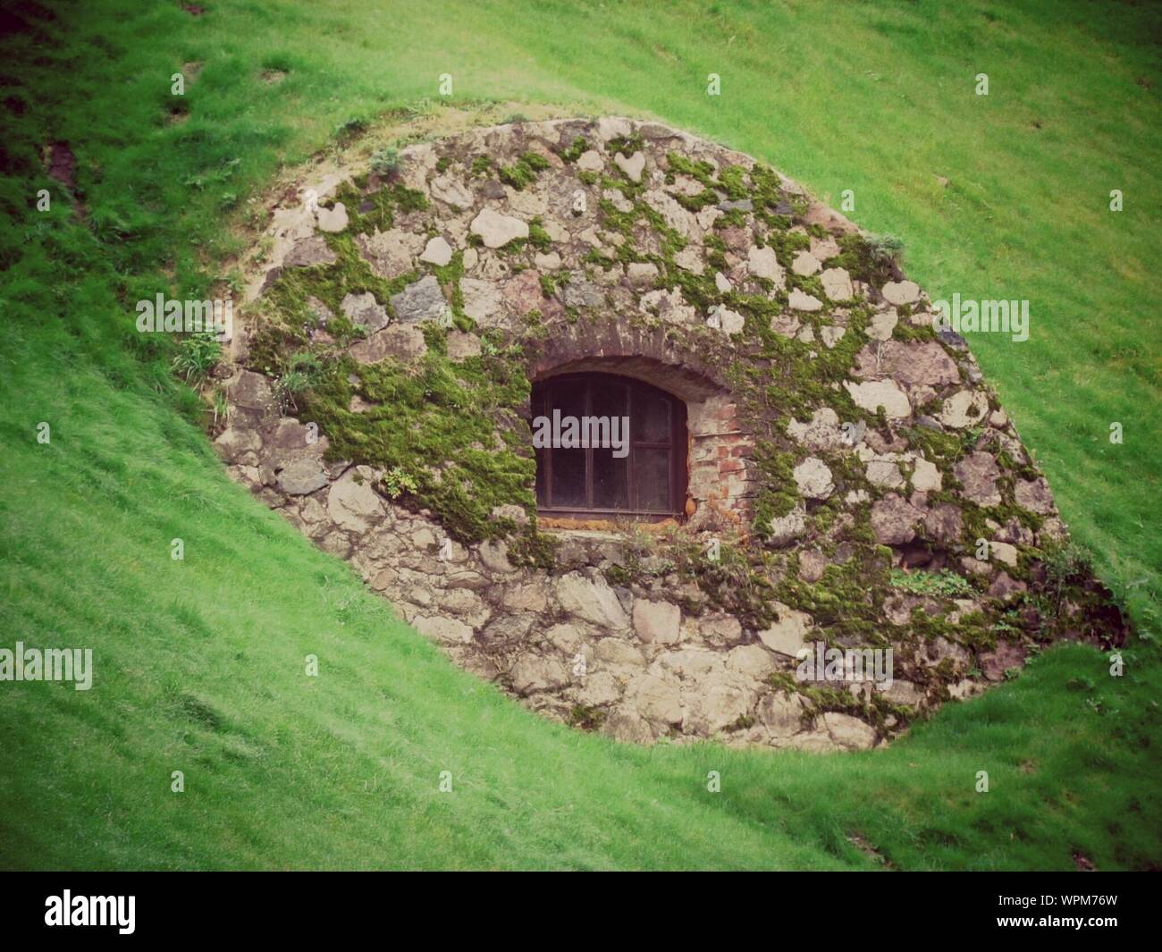 Hill exterior hi-res stock photography and images - Alamy