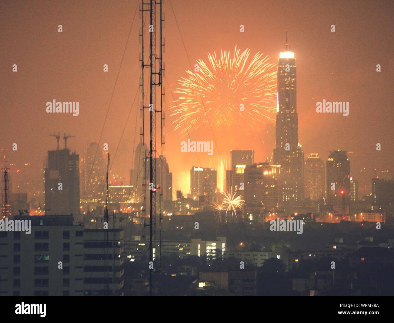 Tall fireworks hi-res stock photography and images - Alamy