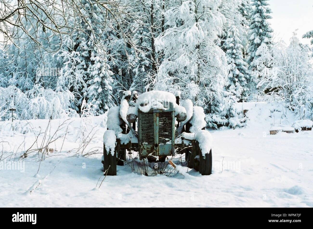 Frozen people vintage hi-res stock photography and images - Alamy