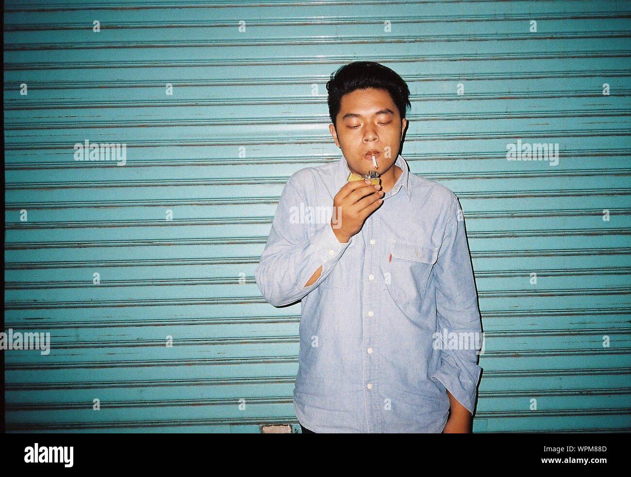 Shutter 30 hi-res stock photography and images - Alamy