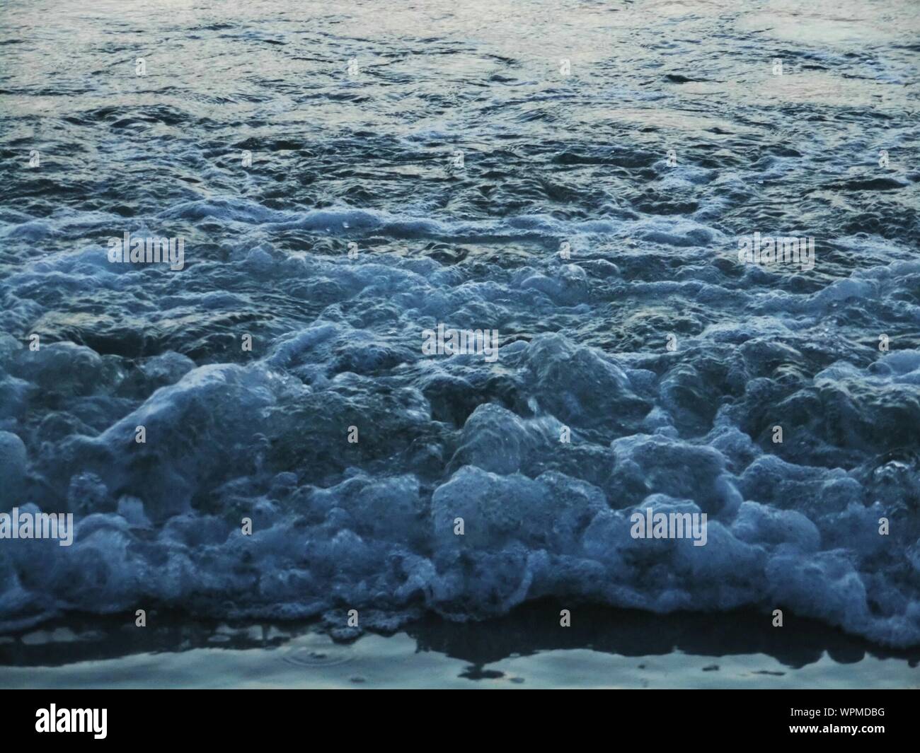 Foamy surf hi-res stock photography and images - Alamy